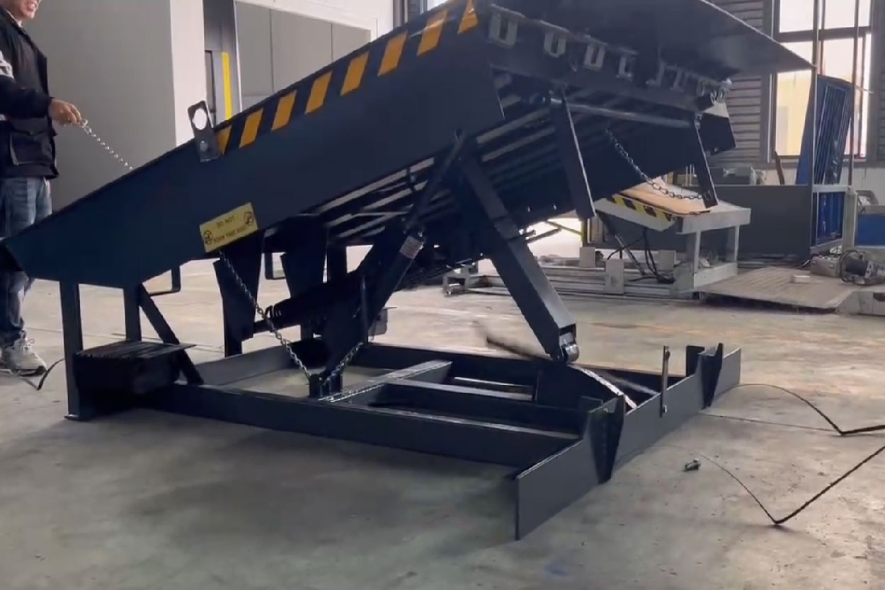 Mechanical Dock Leveler VS Vertical Dock Leveler : Key Differences and How to Choose the Right ...